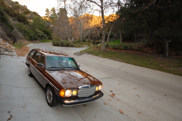 Mercedes Motoring - 1984 300TD Turbo Diesel Station Wagon